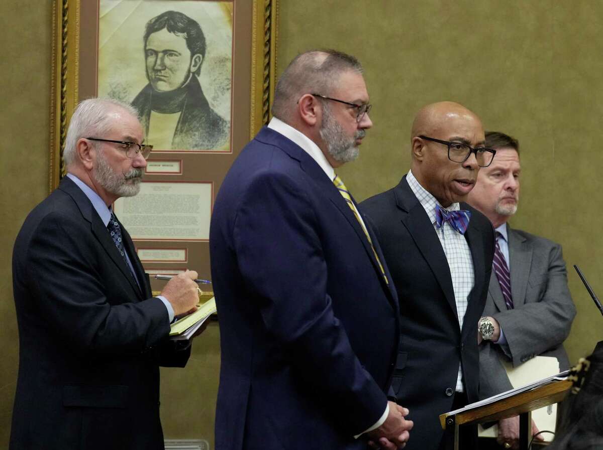 Bail bond siblings face continued scrutiny in Harris County meeting ...