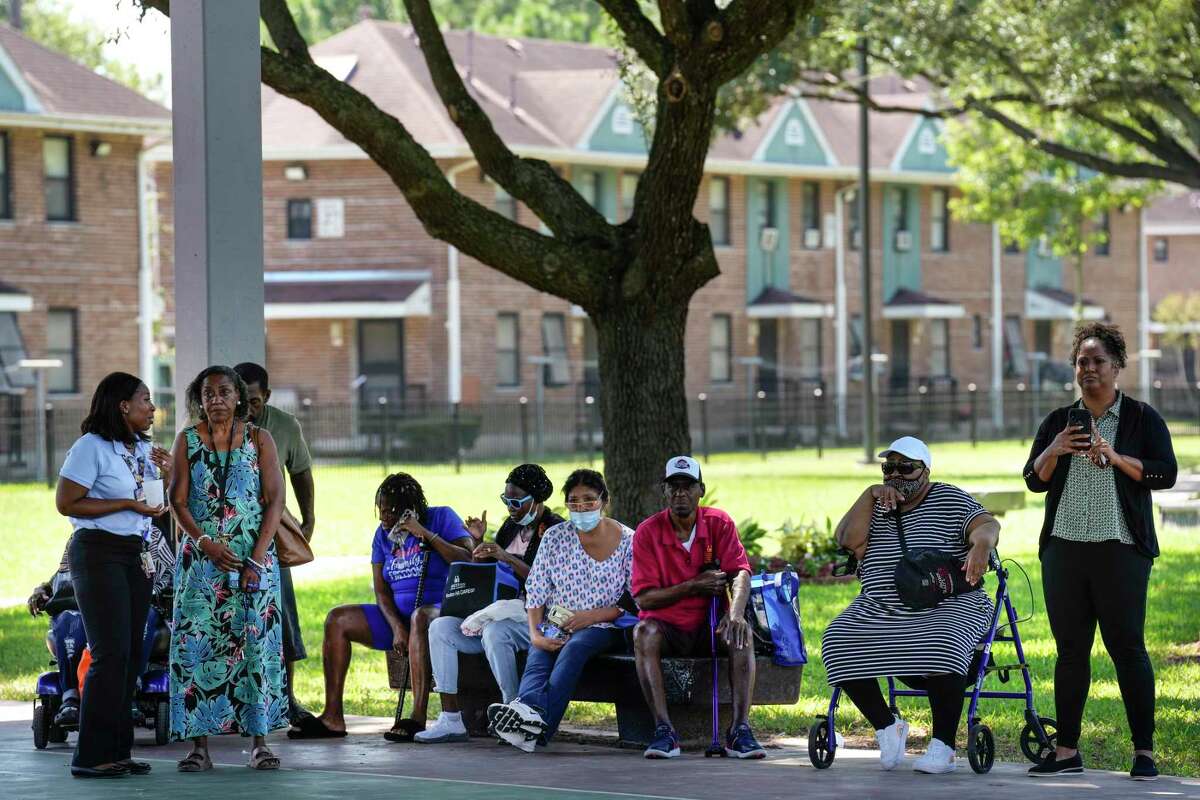 Cuney Homes residents discuss improvements they would like to see at ...