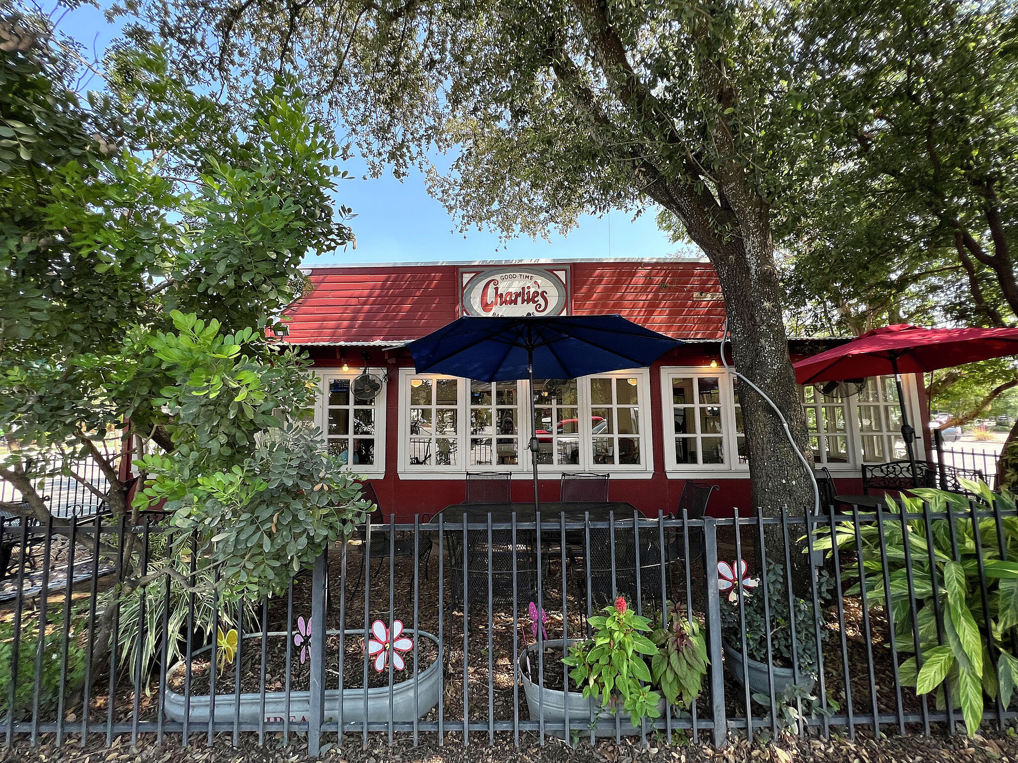 Good Time Charlie’s closes as DoSeum moves into the Broadway spot