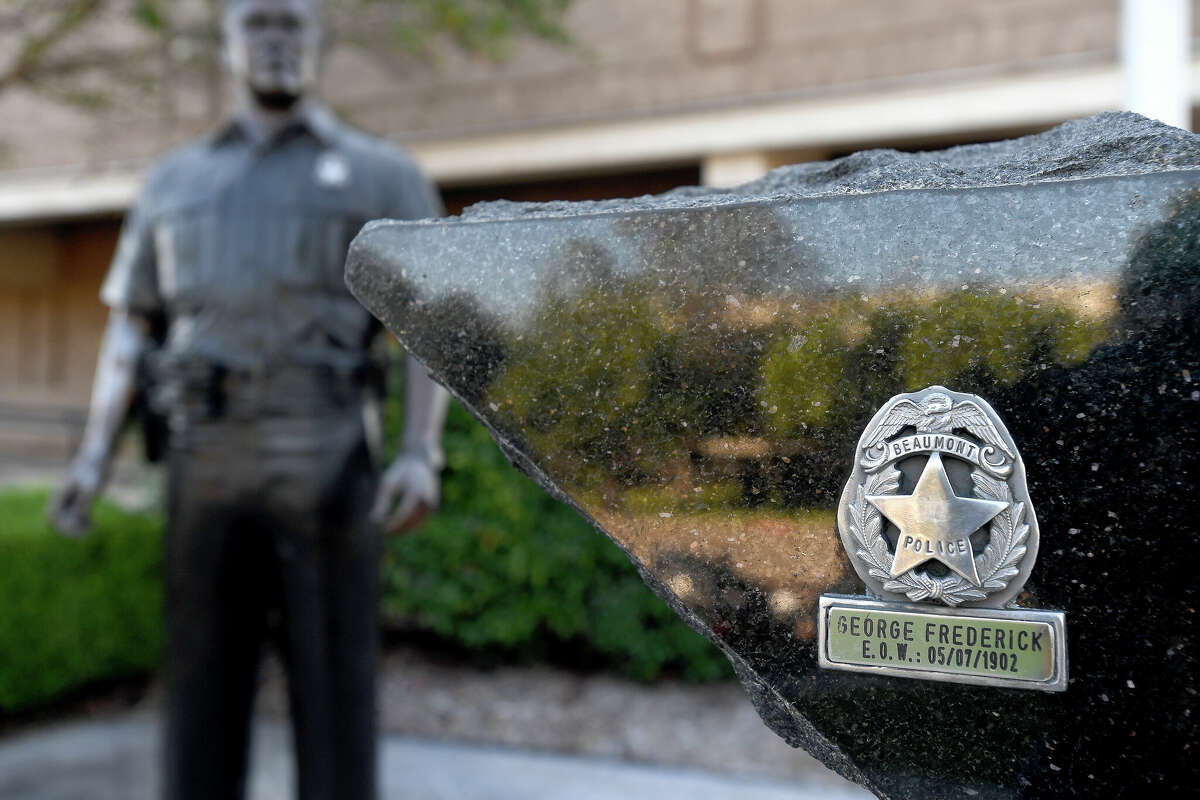Two Beaumont Police officers honored more than 100 years after falling ...