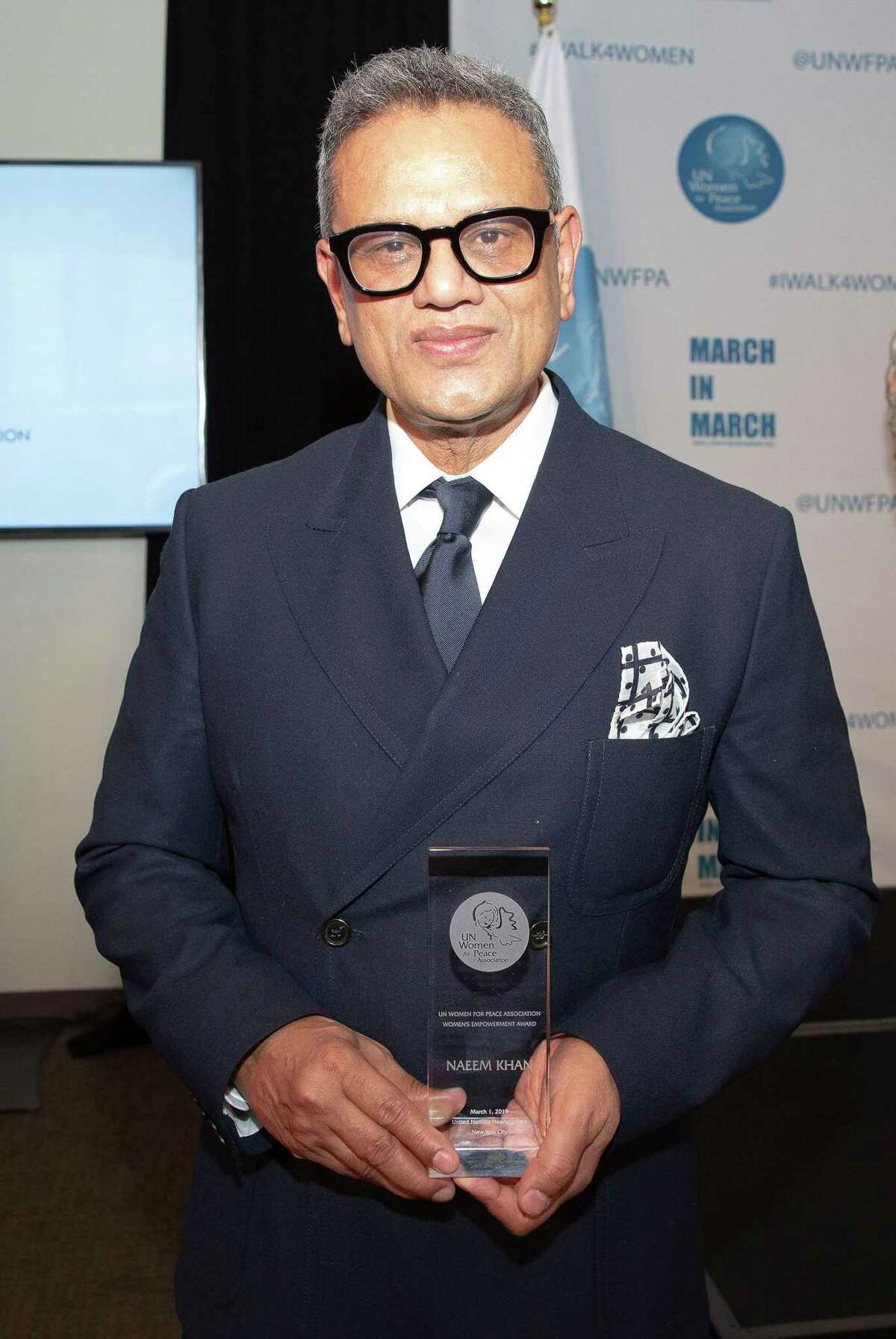 What to expect from designer Naeem Khan at the Houston Chronicle Best ...