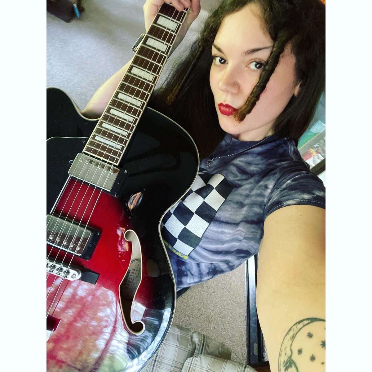 Self-taught musician Allie Jade finds balance in music career