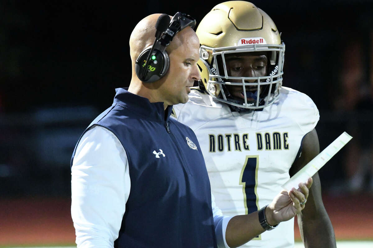 Jason Champagne lead Masuk's CIAC football win over ND-Fairfield