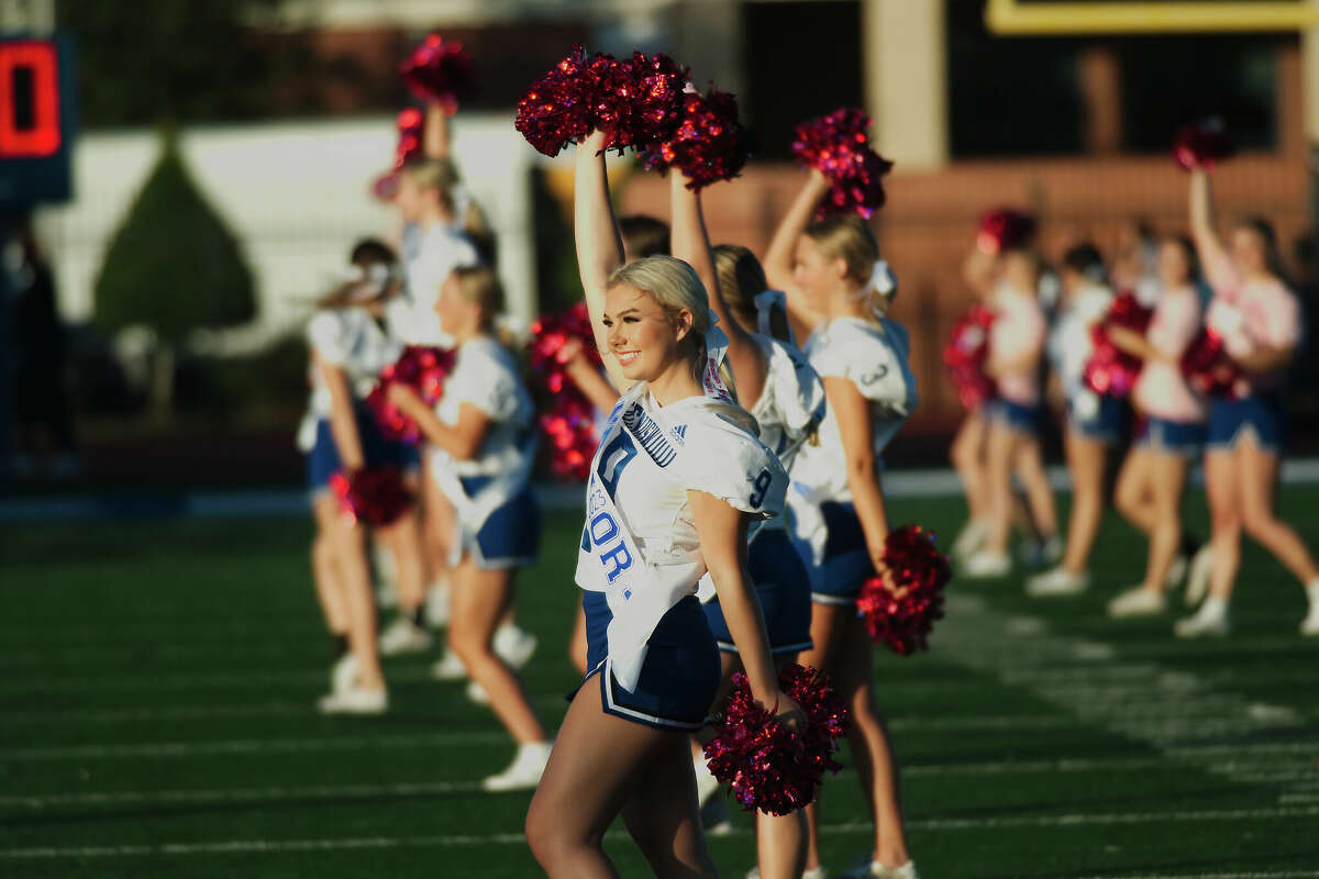 Manvel Mavericks bounce back against Friendswood Mustangs