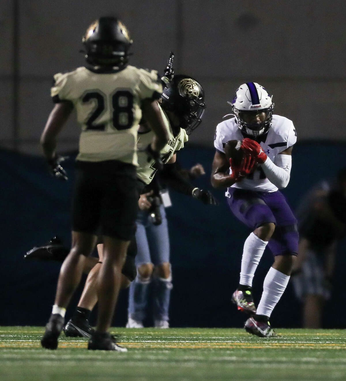 Conroe Tigers top Willis Wildkats on homecoming night