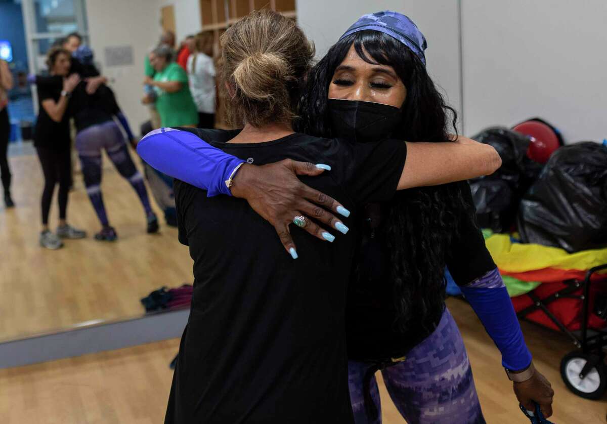 Fitness trainer to older residents thrives at S.A. senior centers