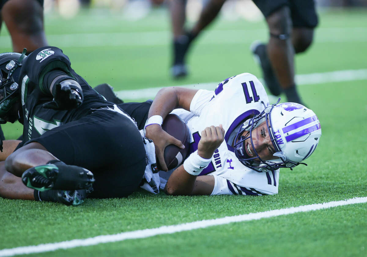 Ridge Point Panthers defeat Fort Bend Hightower Hurricanes