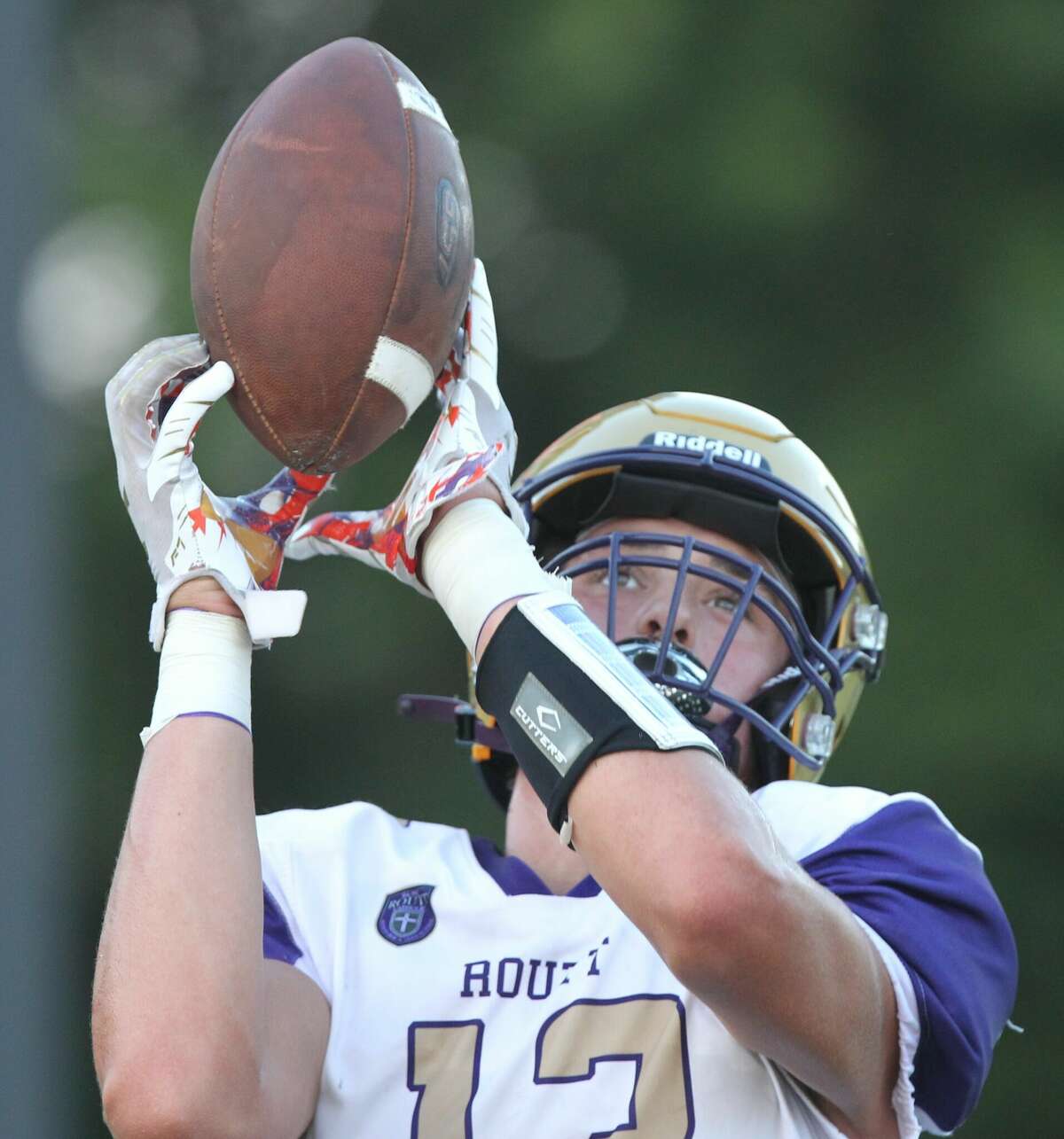 Photo series: Three great grabs by Routt's Ryan Oswald