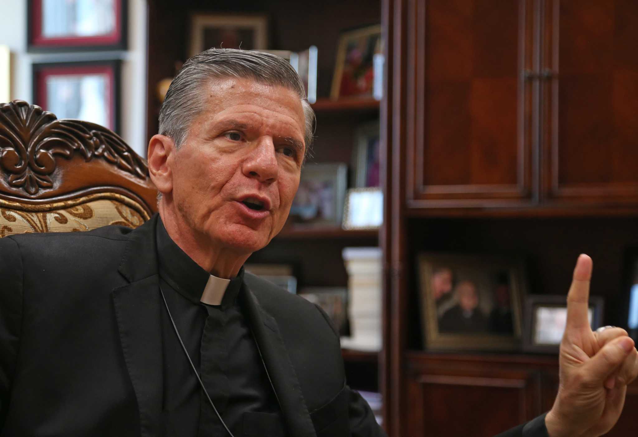 S.A. archbishop says Abbott’s busing of migrants ‘offends God’