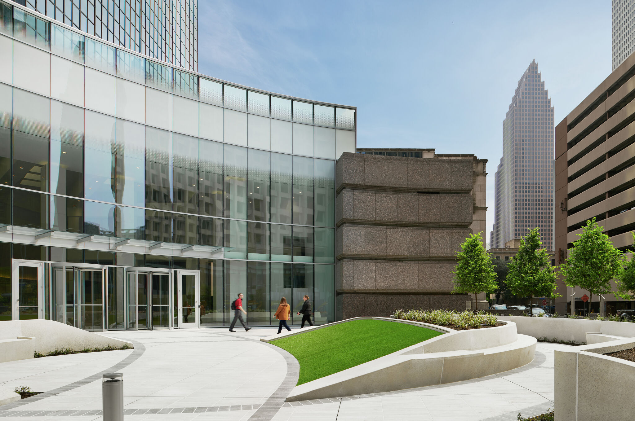 EOG Resources renews large lease in downtown Houston