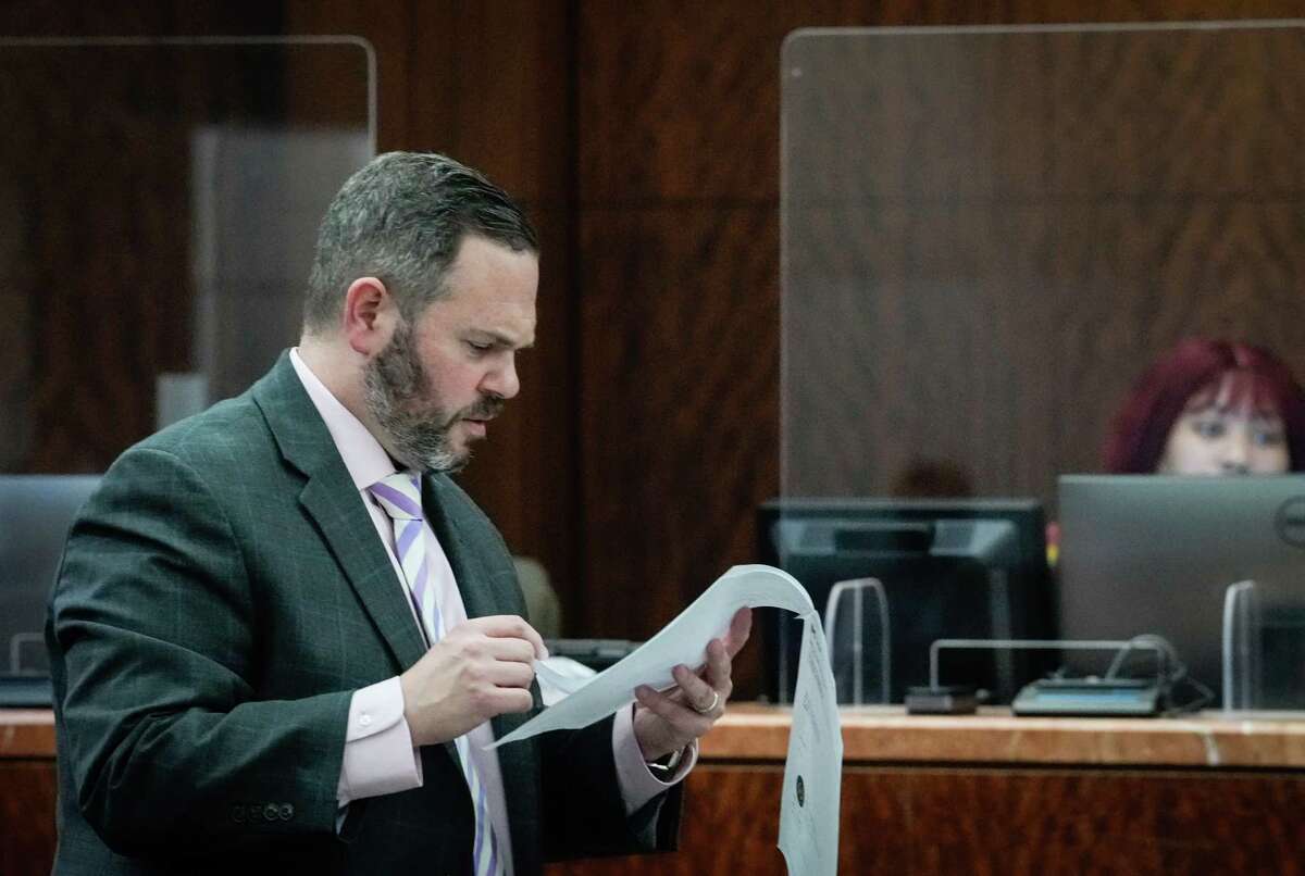 Ogg deflects allegations of tainting capital murder case