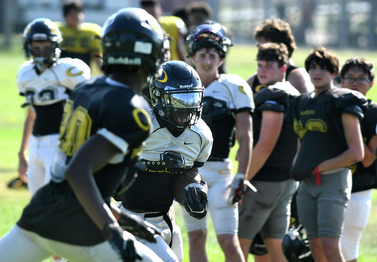 HS football: Klein Oak ready for District 15-6A opener after two-week ...