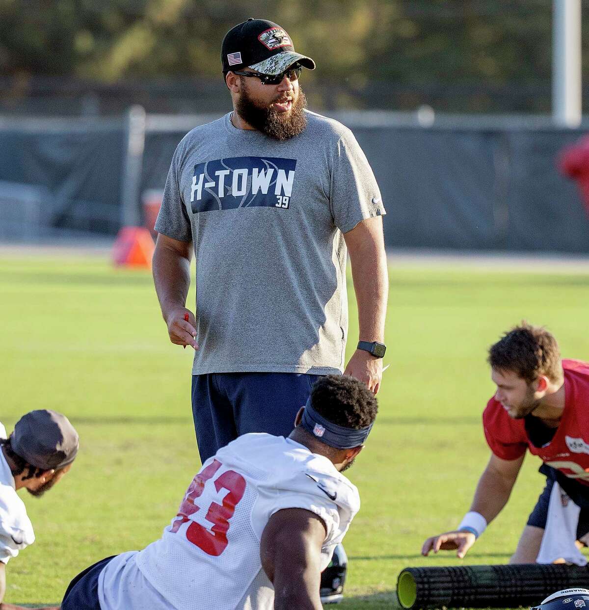 How Lovie Smith's youngest son, Miles Smith, became his right-hand man ...