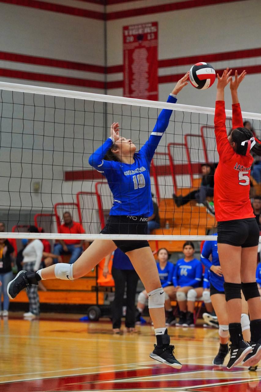 Cigarroa and Martin meet aiming to build off first district wins