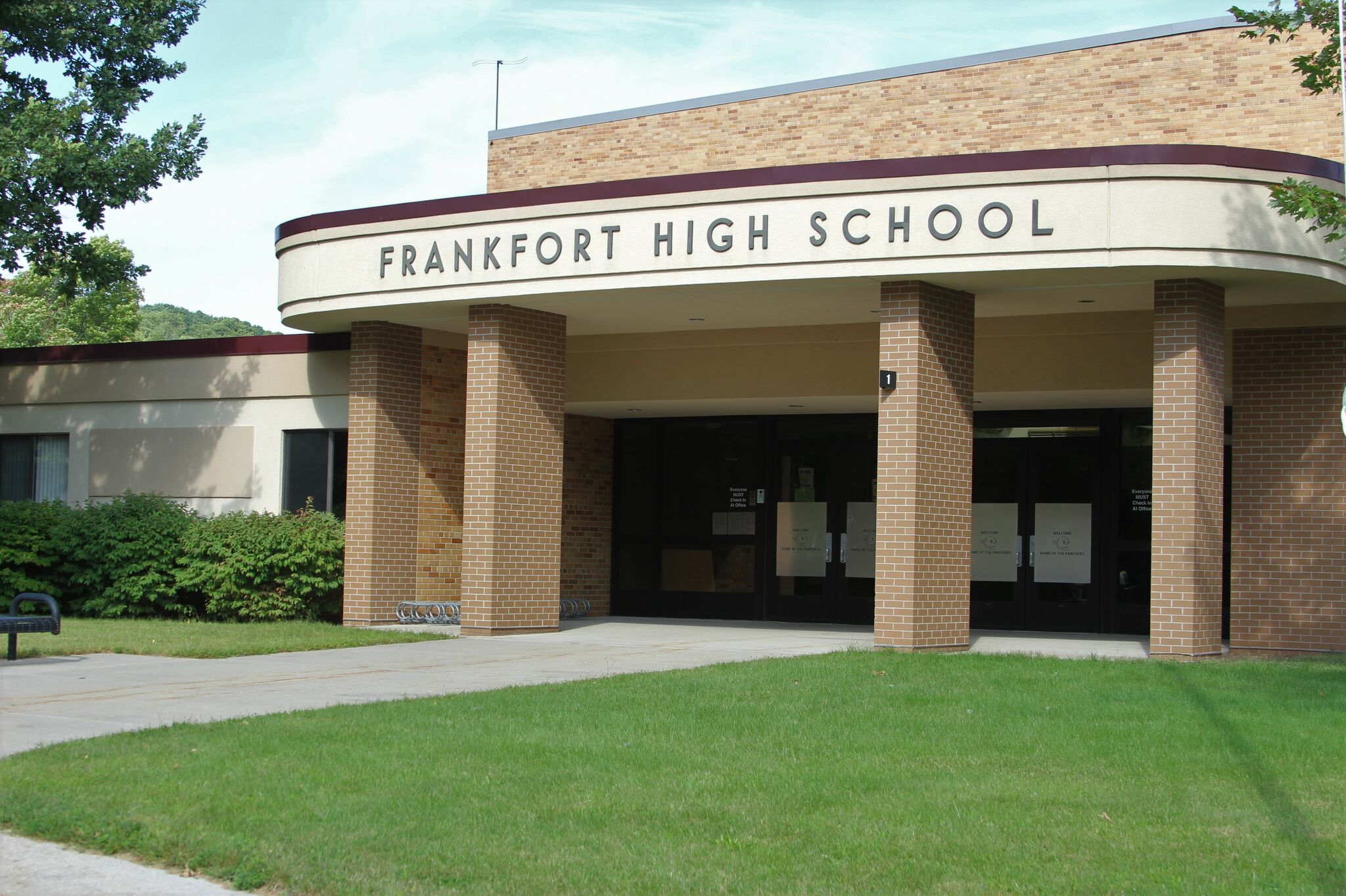 Frankfort High School celebrates new facilities with open house