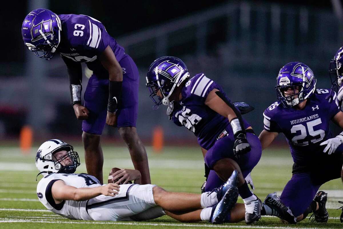 Klein Cain Hurricanes roll past Tomball Memorial Wildcats