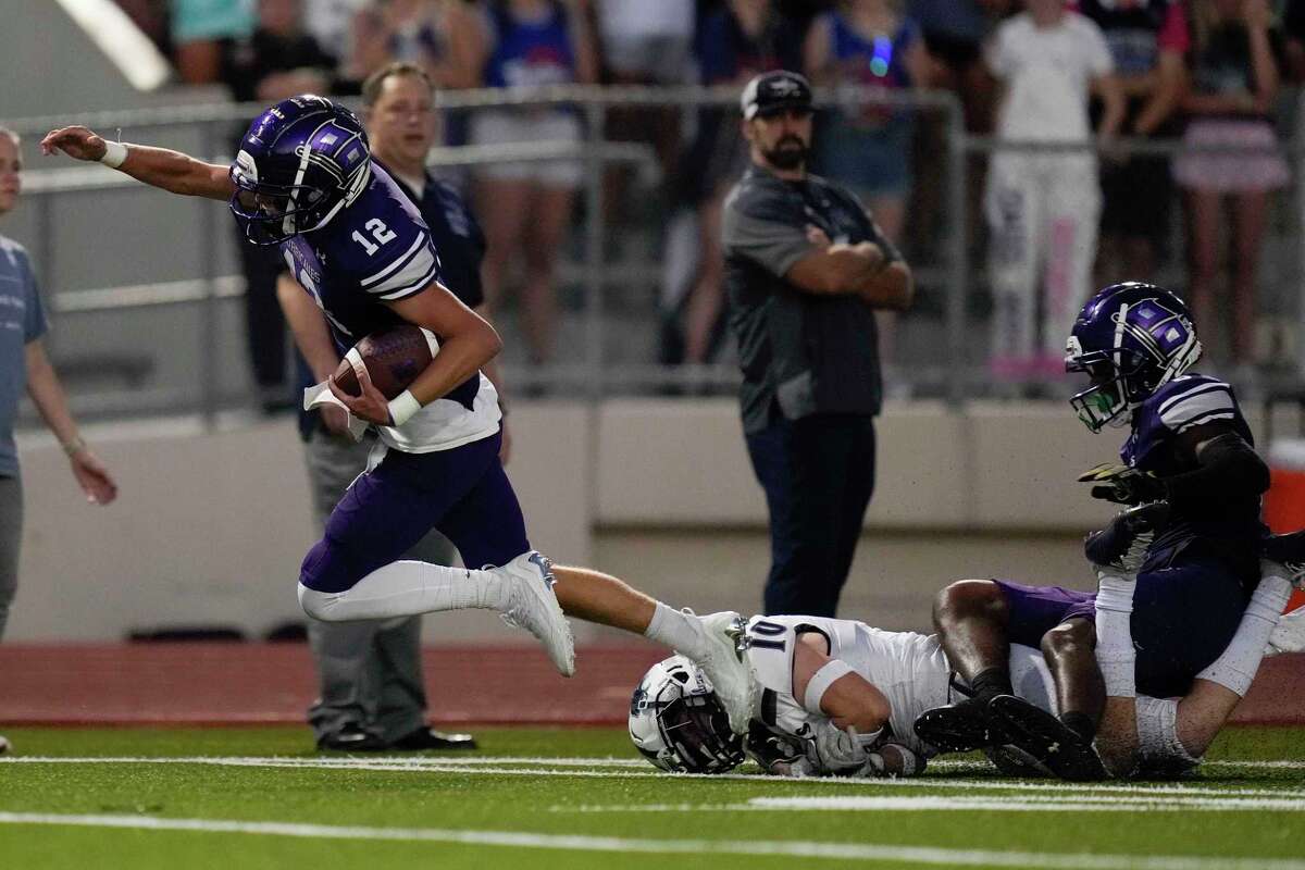 Klein Cain Hurricanes roll past Tomball Memorial Wildcats