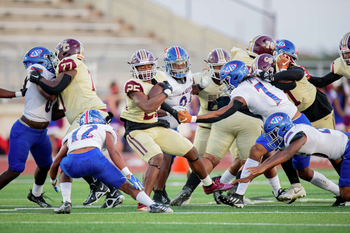 Summer Creek Bulldogs blow out Beaumont West Brook Bruins