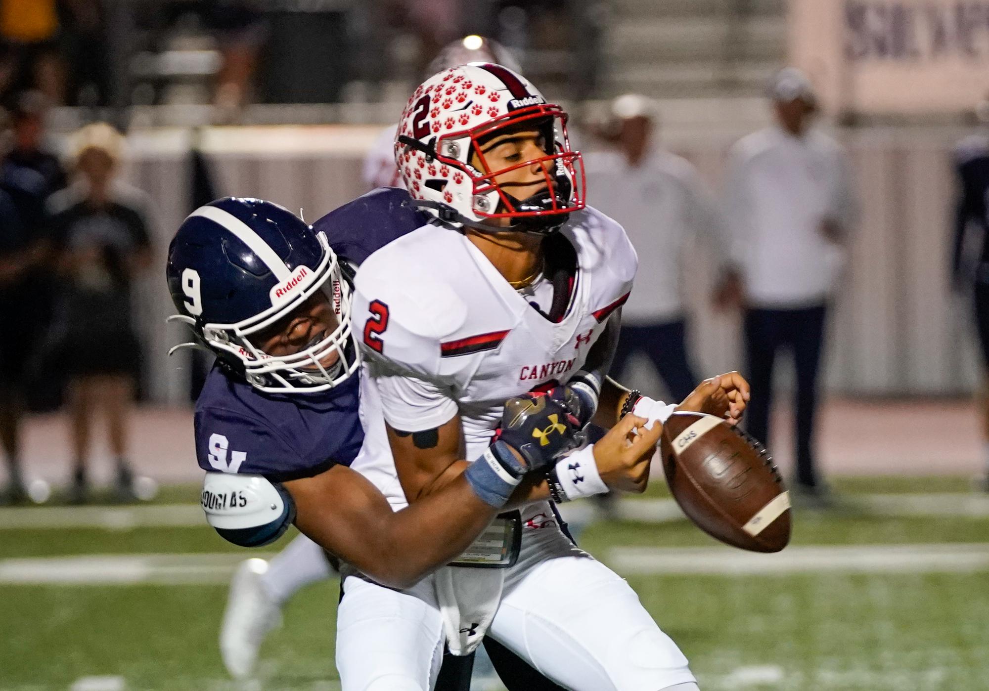 Ball control, defense carry No. 2 Smithson Valley over No. 1 Canyon