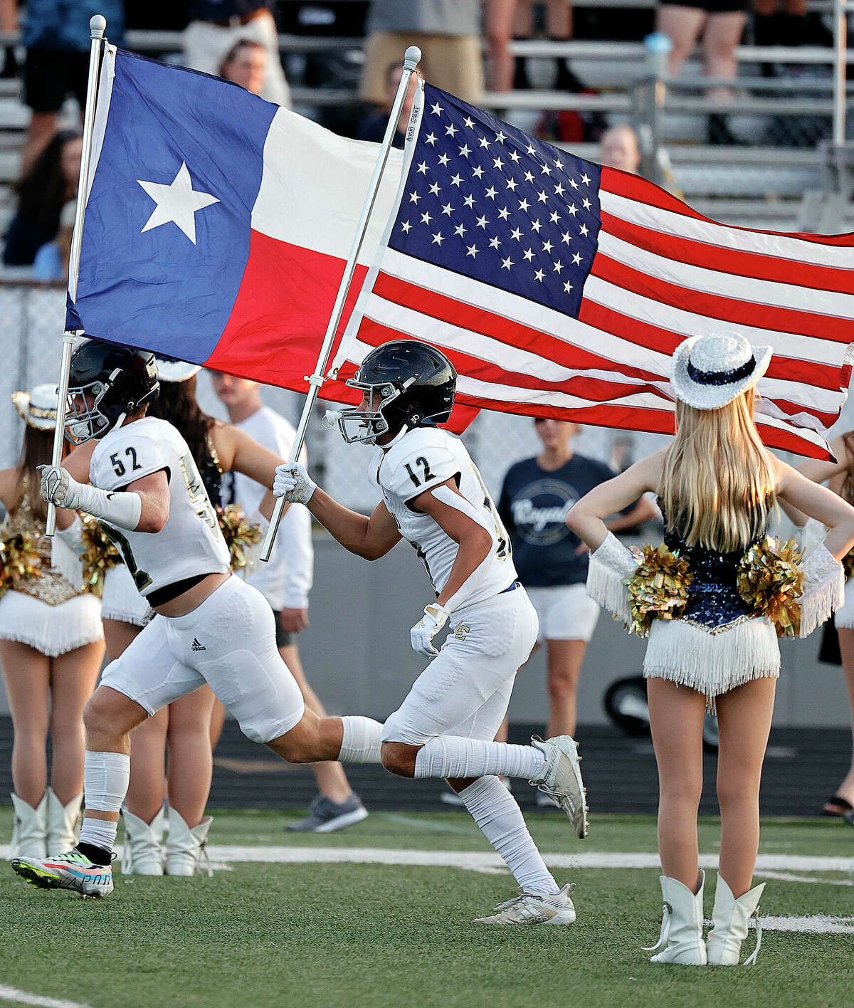 Lake Creek Lions rout Randle in district opener
