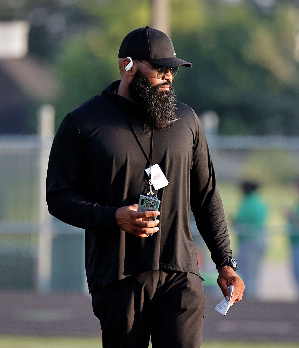 Lake Creek Lions rout Randle in district opener