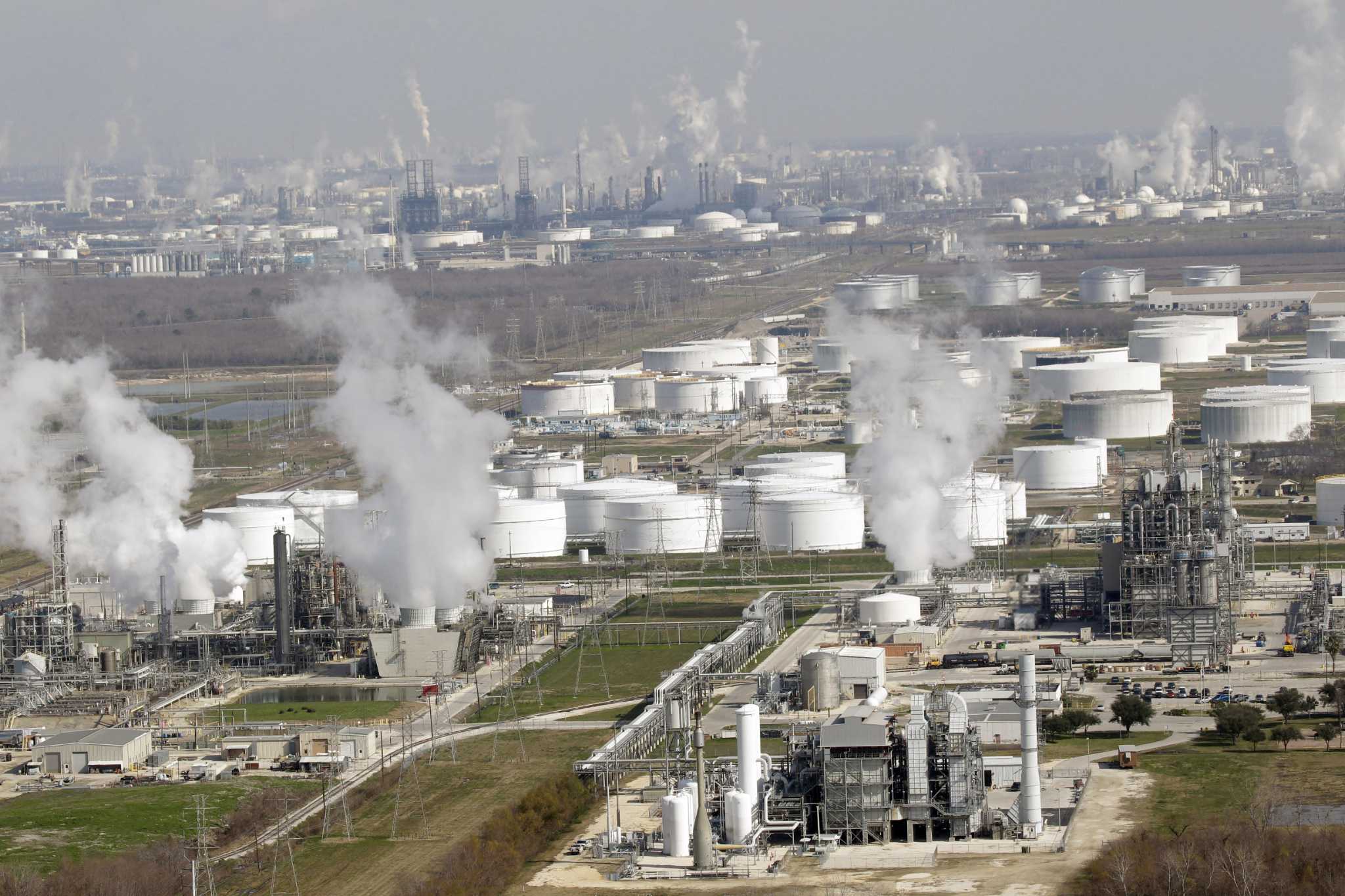 Hazardous chemical release occur in Texas than anywhere in U.S.