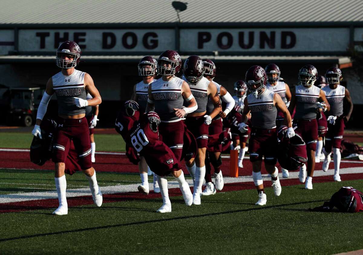 Angleton holds off Magnolia for district road victory