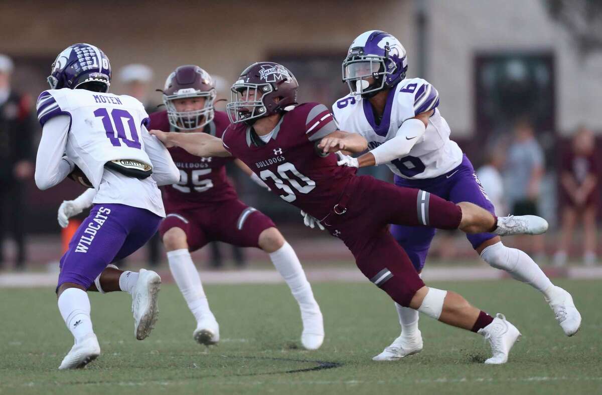 Angleton holds off Magnolia for district road victory