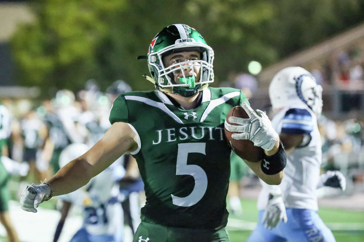 Strake Jesuit Fighting Crusaders defeat Alief Elsik Rams
