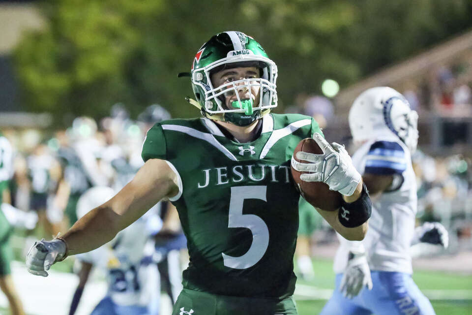 Strake Jesuit Fighting Crusaders defeat Alief Elsik Rams