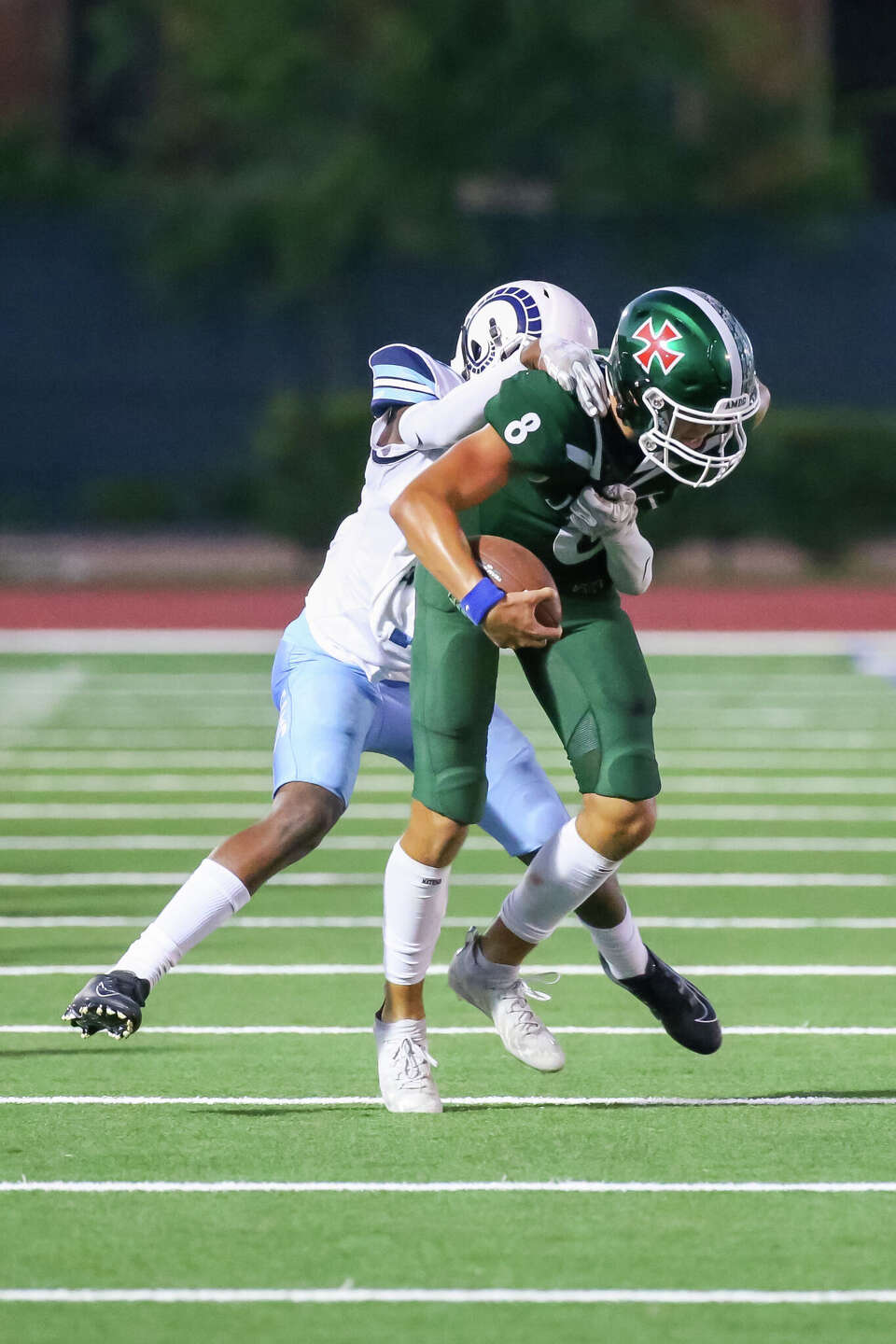 Strake Jesuit Fighting Crusaders defeat Alief Elsik Rams