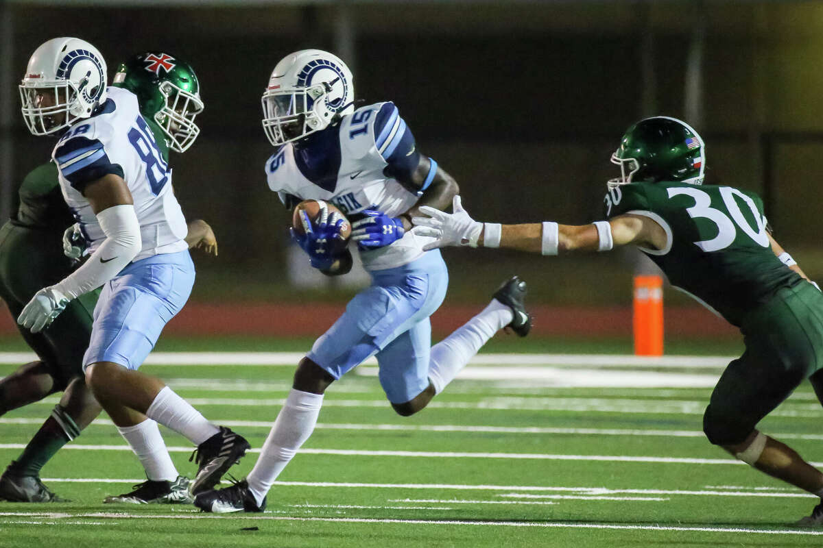 Strake Jesuit Fighting Crusaders defeat Alief Elsik Rams