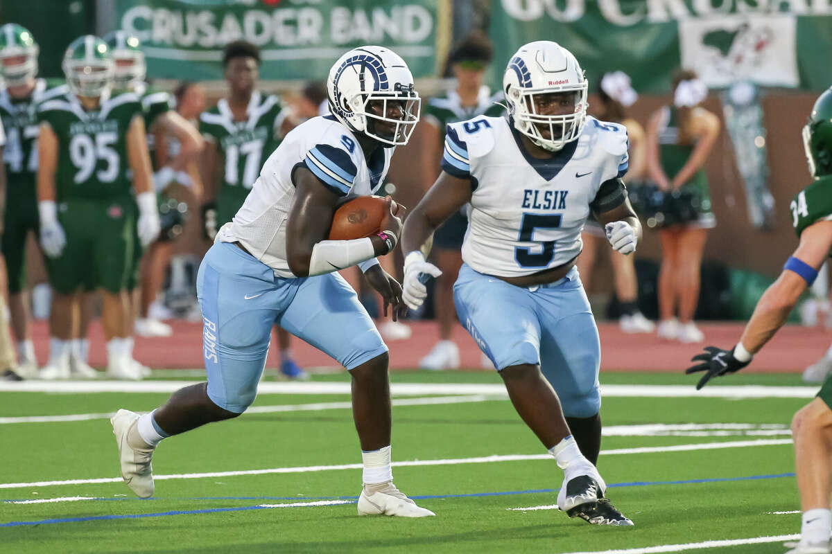 Strake Jesuit Fighting Crusaders defeat Alief Elsik Rams