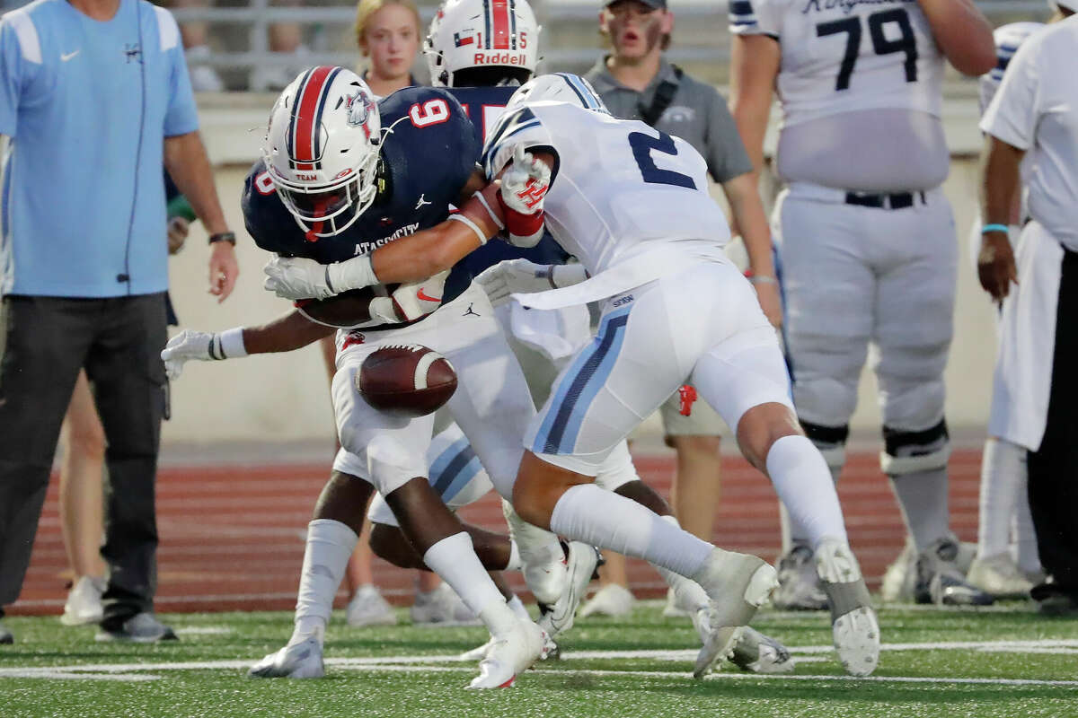 Atascocita Eagles earn shutout win over Kingwood Mustangs