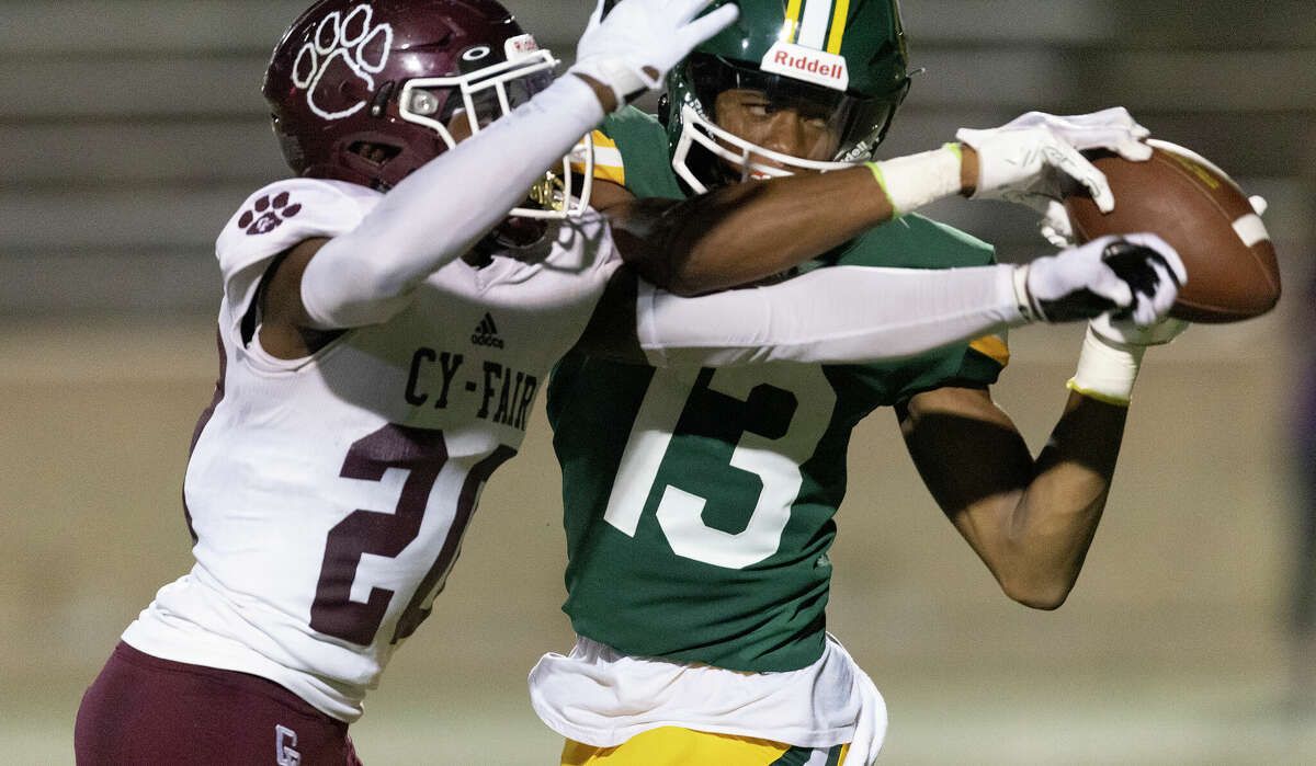 Cy-Fair Bobcats surge past Stratford Spartans