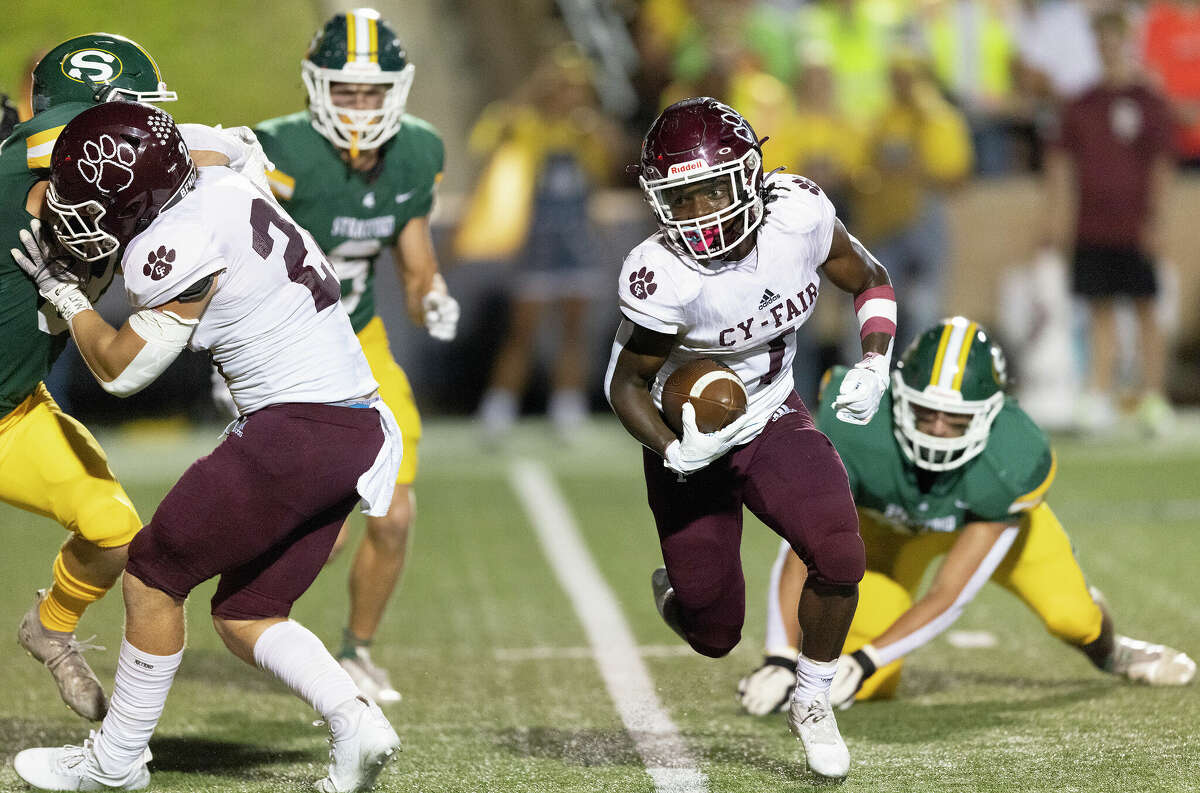 Cy-Fair Bobcats surge past Stratford Spartans