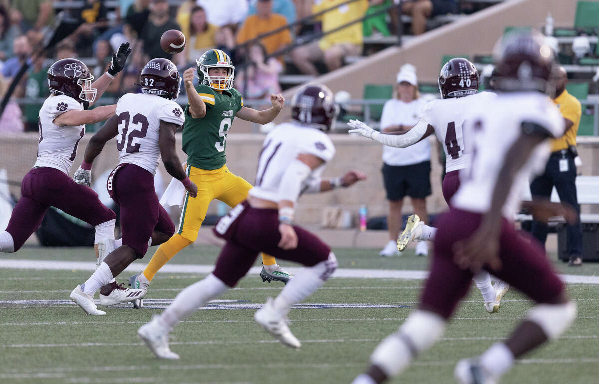 Cy-Fair Bobcats surge past Stratford Spartans