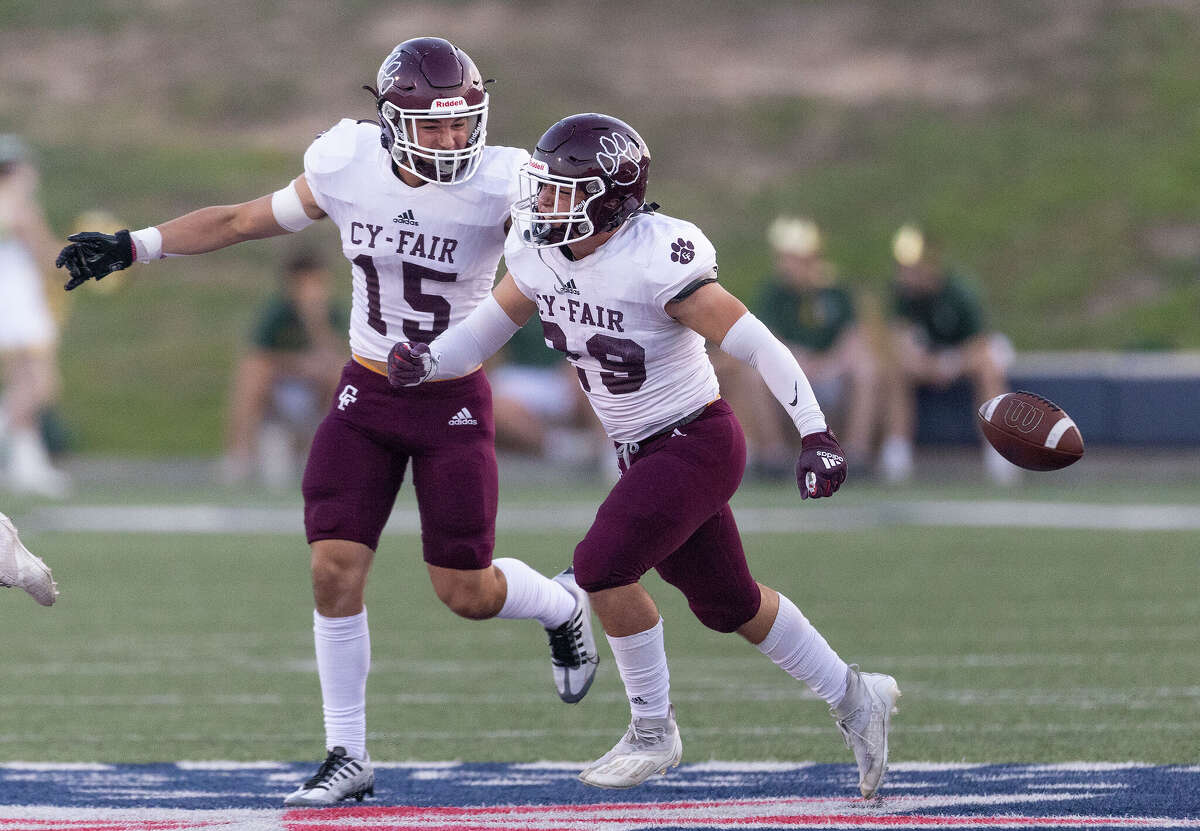 Cy-Fair Bobcats surge past Stratford Spartans