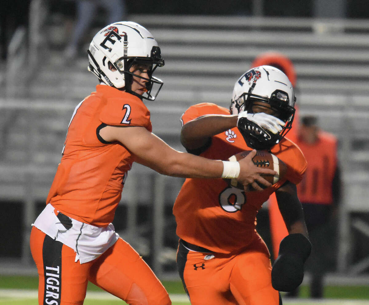 Edwardsville puts 70 on Belleville West in home rout