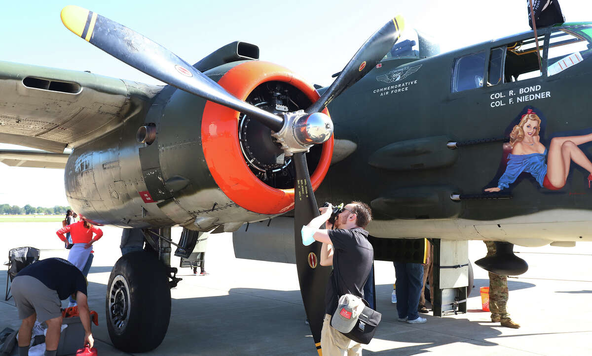 Fly-In fills St. Louis Regionaal Airport in Bethalto with aviation fans