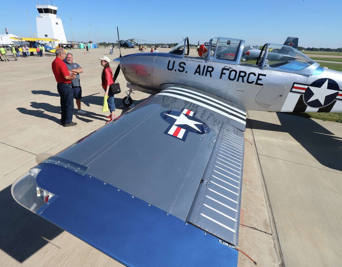 Fly-In fills St. Louis Regionaal Airport in Bethalto with aviation fans