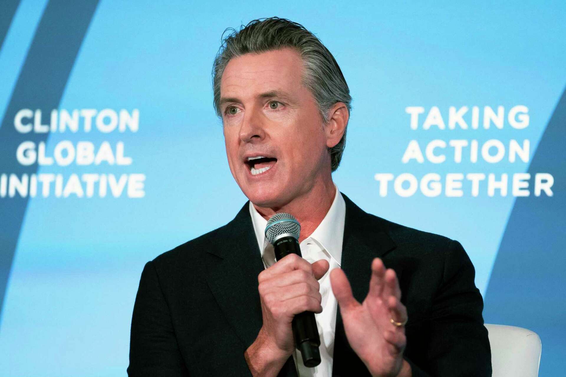 Newsom denies presidential ambitions in Texas visit, attacks Greg ...