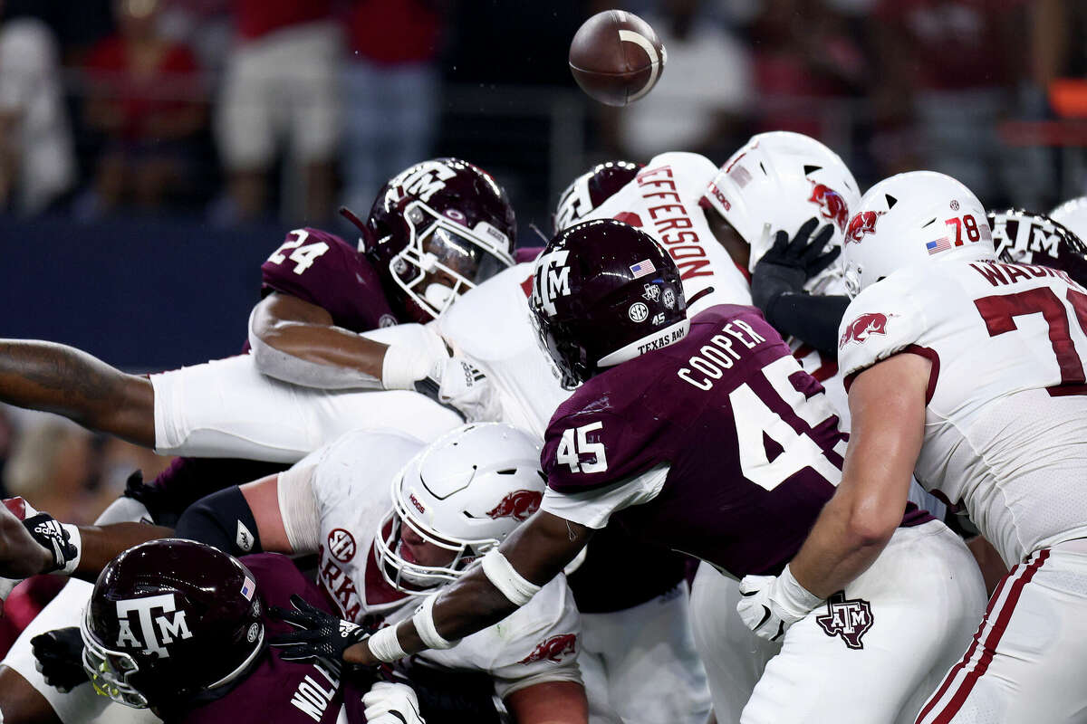 No. 23 Texas A&M Aggies upset No. 10 Arkansas Razorbacks
