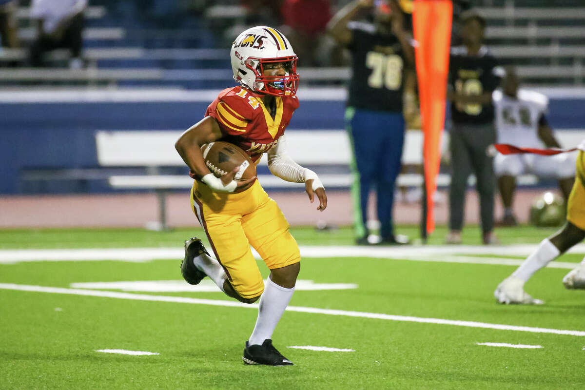 Yates Lions defeat North Forest Bulldogs for first win