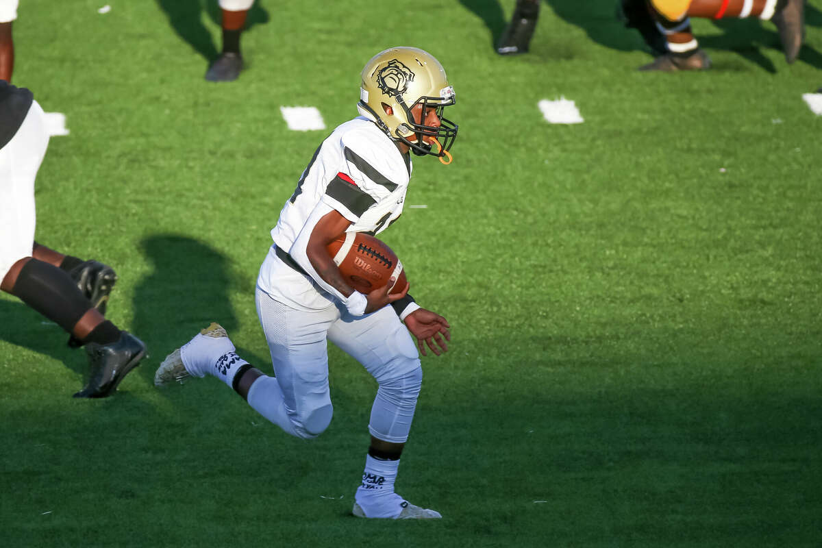 Yates Lions defeat North Forest Bulldogs for first win