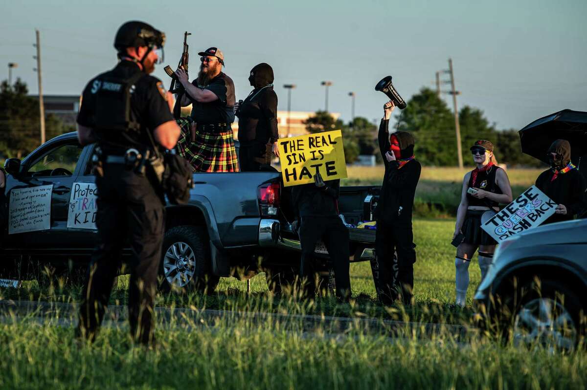 Houston church's drag bingo event brings hundreds of protesters
