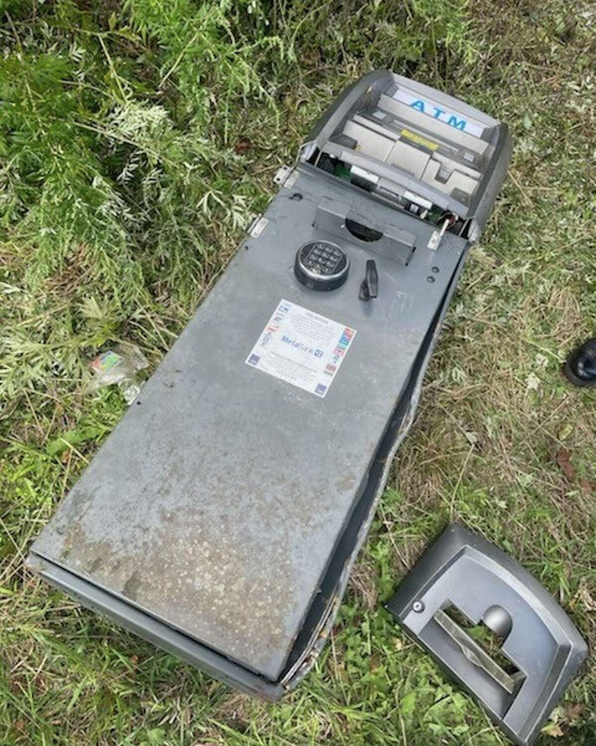 Police: ATM stolen in New Haven found on Route 8 in Bridgeport