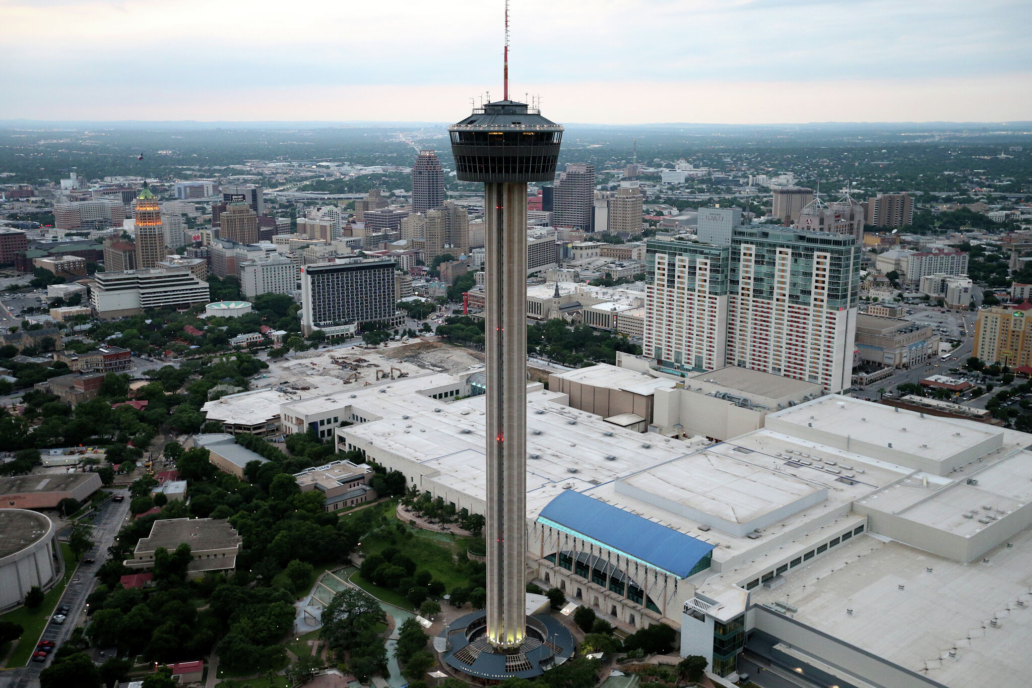 Mystery skydivers jumped off Tower of the Americas 37 years ago
