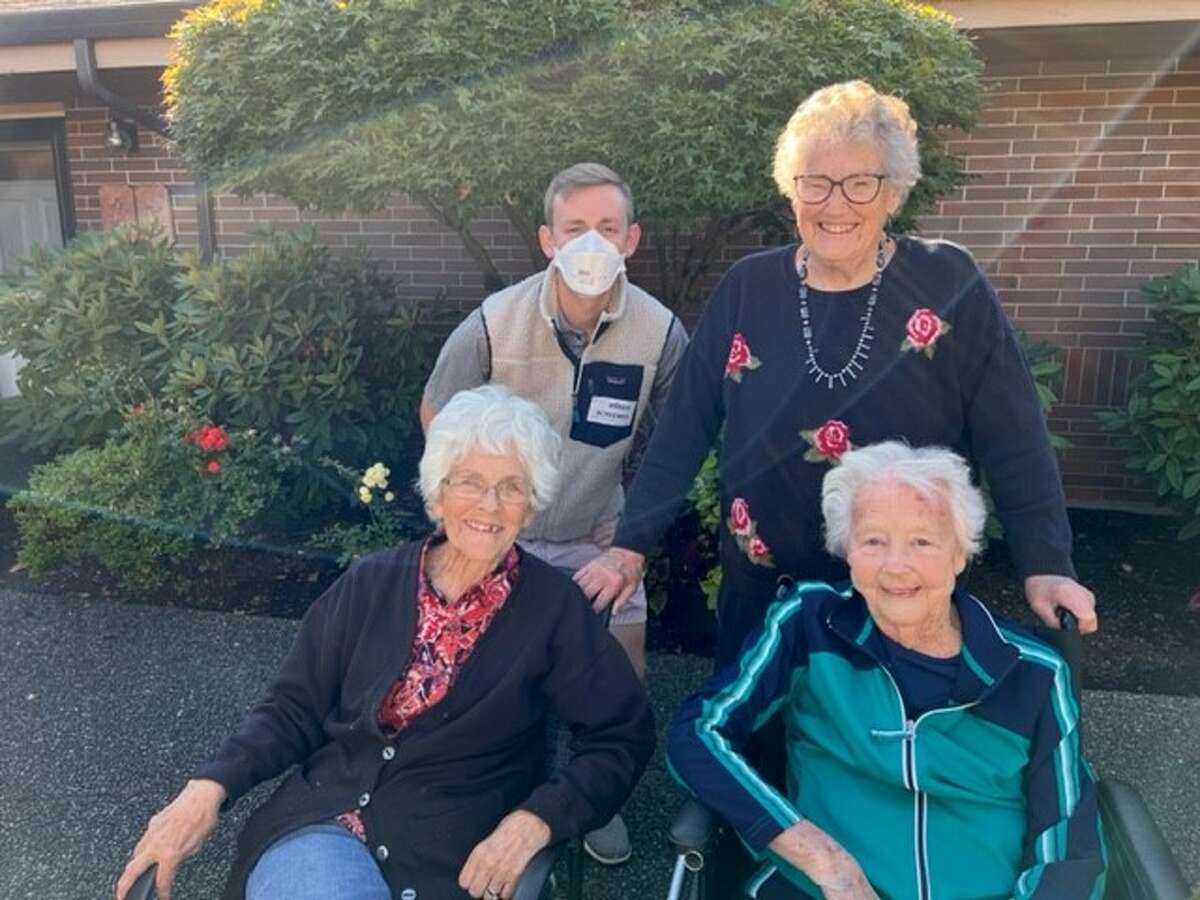 Paul Grondahl praises moms, especially his