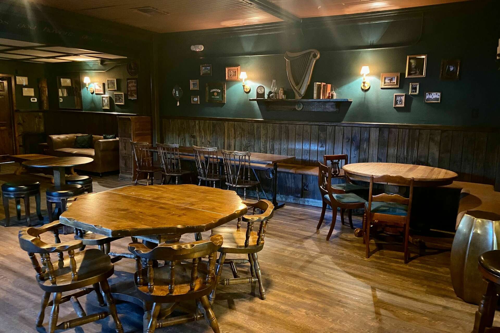 San Antonio's The Cottage Irish pub opens on Broadway